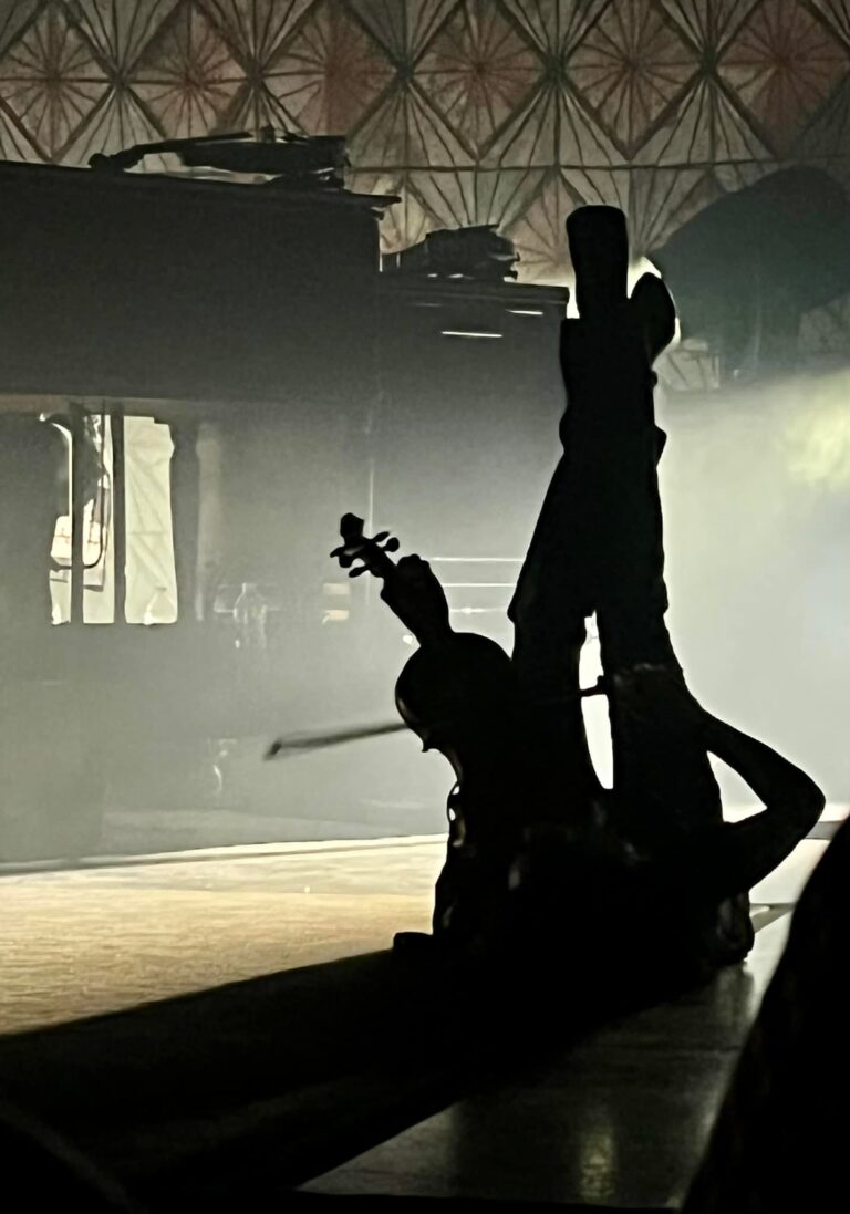 TANIA ELIZABETH – Juno Award Winning & Grammy Nominated Fiddle Player